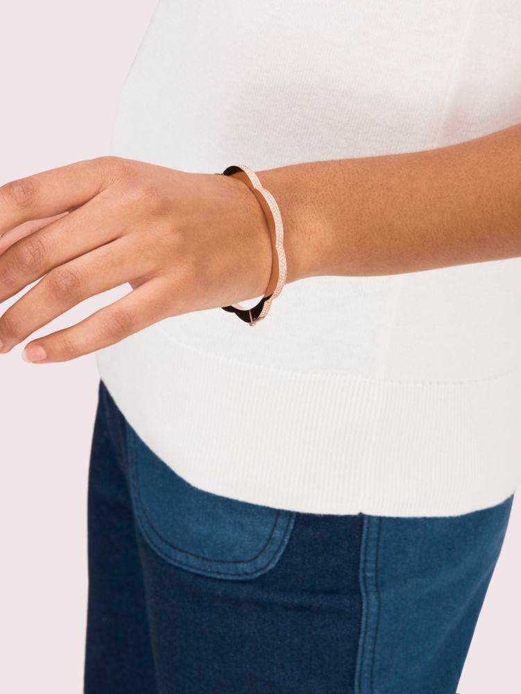 Sliced Scallops Pave Hinged Bangle Kate Spade GB